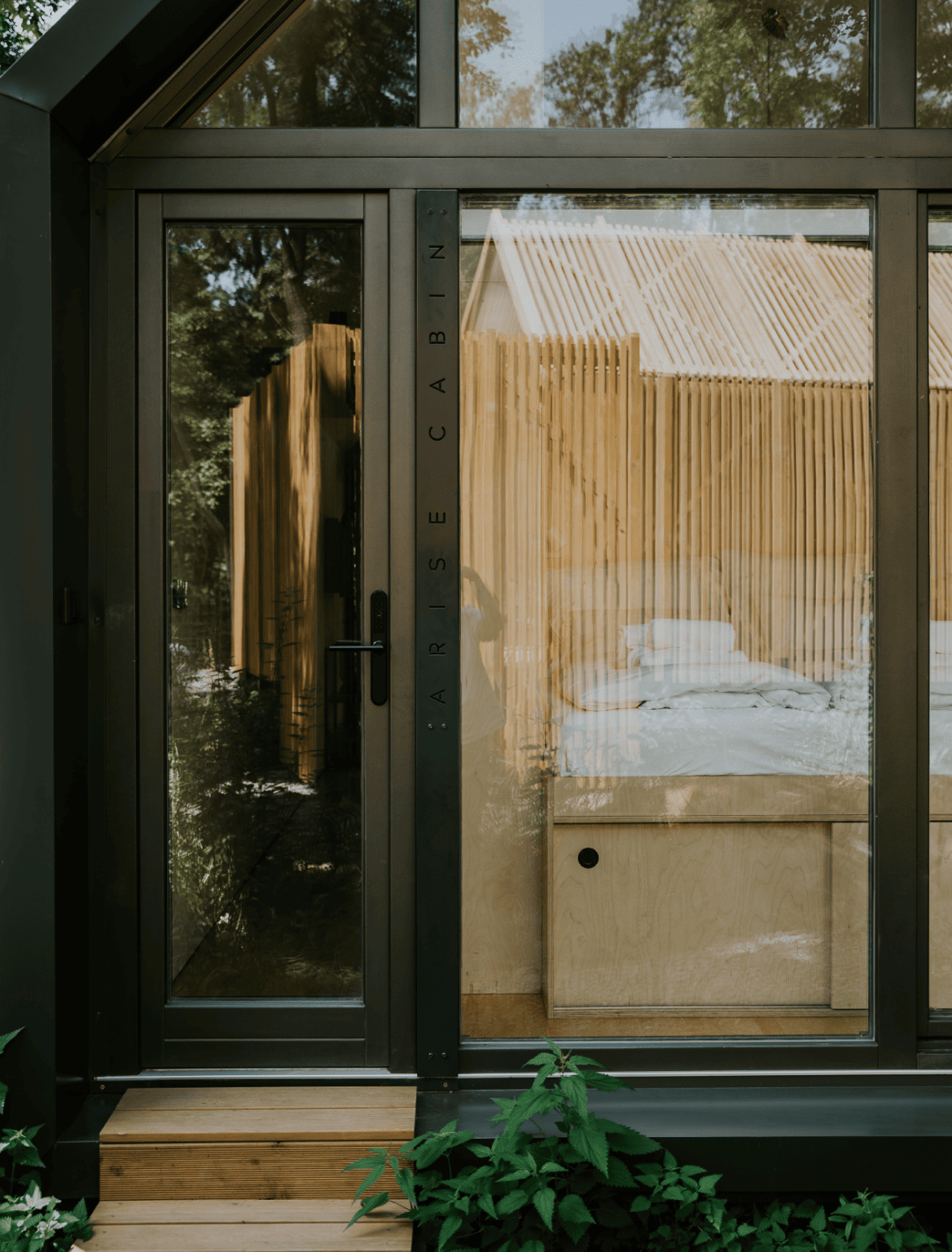 Slowood Cabins - Lelassulás a Balatoni, Erdei Kabinodban